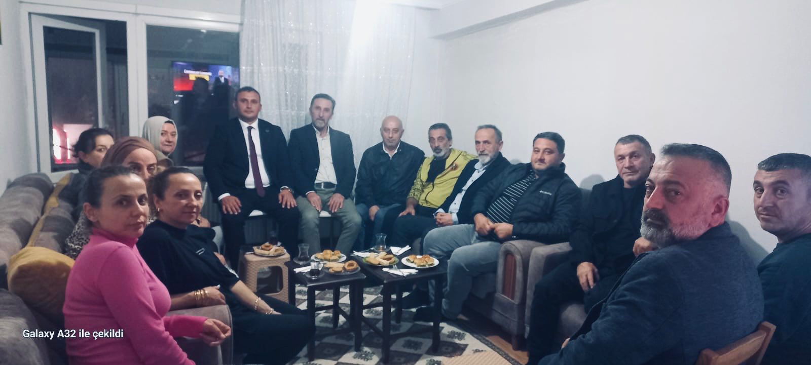 MHP Beykoz’dan “Hayırlı Günler Komşum” Seferberliği » Beykoz Olay ...